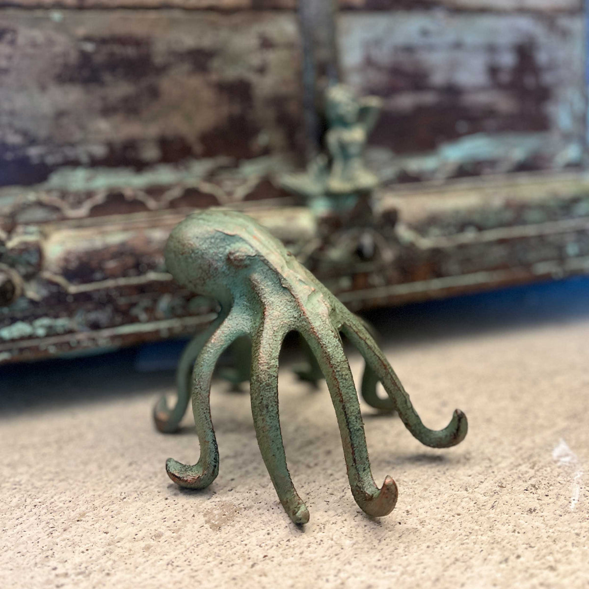 Verdigris Cast Iron Octopus – Doris Brixham