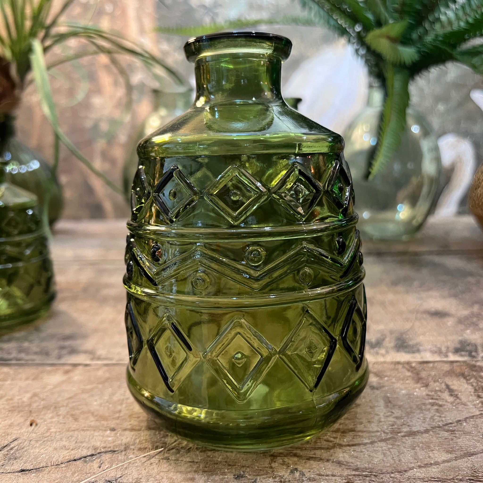 Large Aztec Green Glass Vase – Doris Brixham