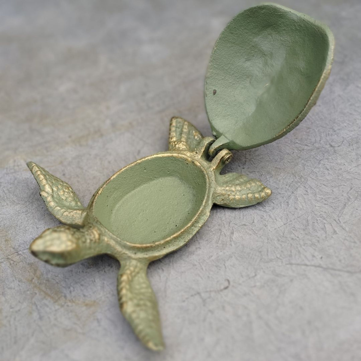Cast Iron Turtle Key Holder – Doris Brixham